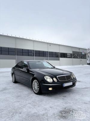 Melns Mercedes-Benz E 270 2004 Kauņa, ar dzinēja tilpumu 2.70 L un nobraukumu 480 tūkst. km par 2700 €, foto  vietnē AUTOMOTO.COM.LV