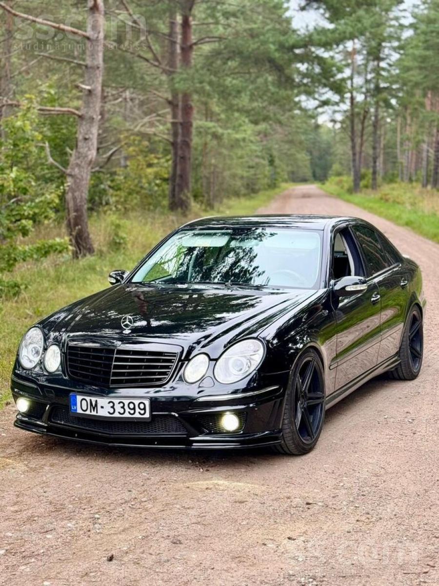 Melns Mercedes-Benz E 270 2004 Liepāja, ar dzinēja tilpumu 2.70 L un nobraukumu 368 tūkst. km par 6200 €, foto 1 vietnē AUTOMOTO.COM.LV
