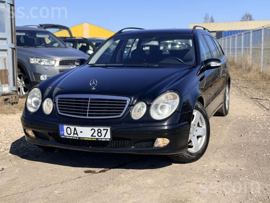 Черный Мерседес Е 270 2003 в Рига, объемом двигателя 2.70 л и пробегом 344 тыс. км за 2900 €, фото 4 на AUTOMOTO.COM.LV