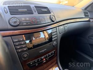 Черный Мерседес Е 270 2003 в Рига, объемом двигателя 2.70 л и пробегом 344 тыс. км за 2900 €, фото 17 на AUTOMOTO.COM.LV