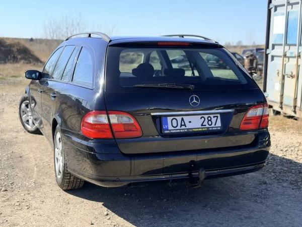 Melns Mercedes-Benz E 270 2003 Rīga, ar dzinēja tilpumu 2.70 L un nobraukumu 344 tūkst. km par 2995 €, foto 2 vietnē AUTOMOTO.COM.LV