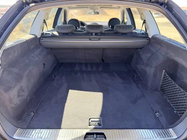 Melns Mercedes-Benz E 270 2003 Rīga, ar dzinēja tilpumu 2.70 L un nobraukumu 344 tūkst. km par 2995 €, foto 6 vietnē AUTOMOTO.COM.LV
