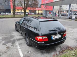 Melns Mercedes-Benz E 270 2004 Rīga, ar dzinēja tilpumu 2.70 L un nobraukumu 430 tūkst. km par 2750 €, foto 5 vietnē AUTOMOTO.COM.LV