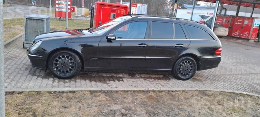 Black Mercedes-Benz E 270 2004 in Riga, with an engine capacity of 2.70 L and mileage of 340 thousand km for 3000 €, photo 4 on AUTOMOTO.COM.LV