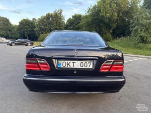 Blue Mercedes-Benz E 270 2001 in Kaunas, with an engine capacity of 2.70 L and mileage of 264 thousand km for 5000 €, photo 7 on AUTOMOTO.COM.LV