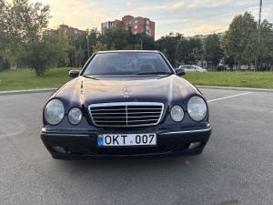 Blue Mercedes-Benz E 270 2001 in Kaunas, with an engine capacity of 2.70 L and mileage of 264 thousand km for 5000 €, photo 8 on AUTOMOTO.COM.LV