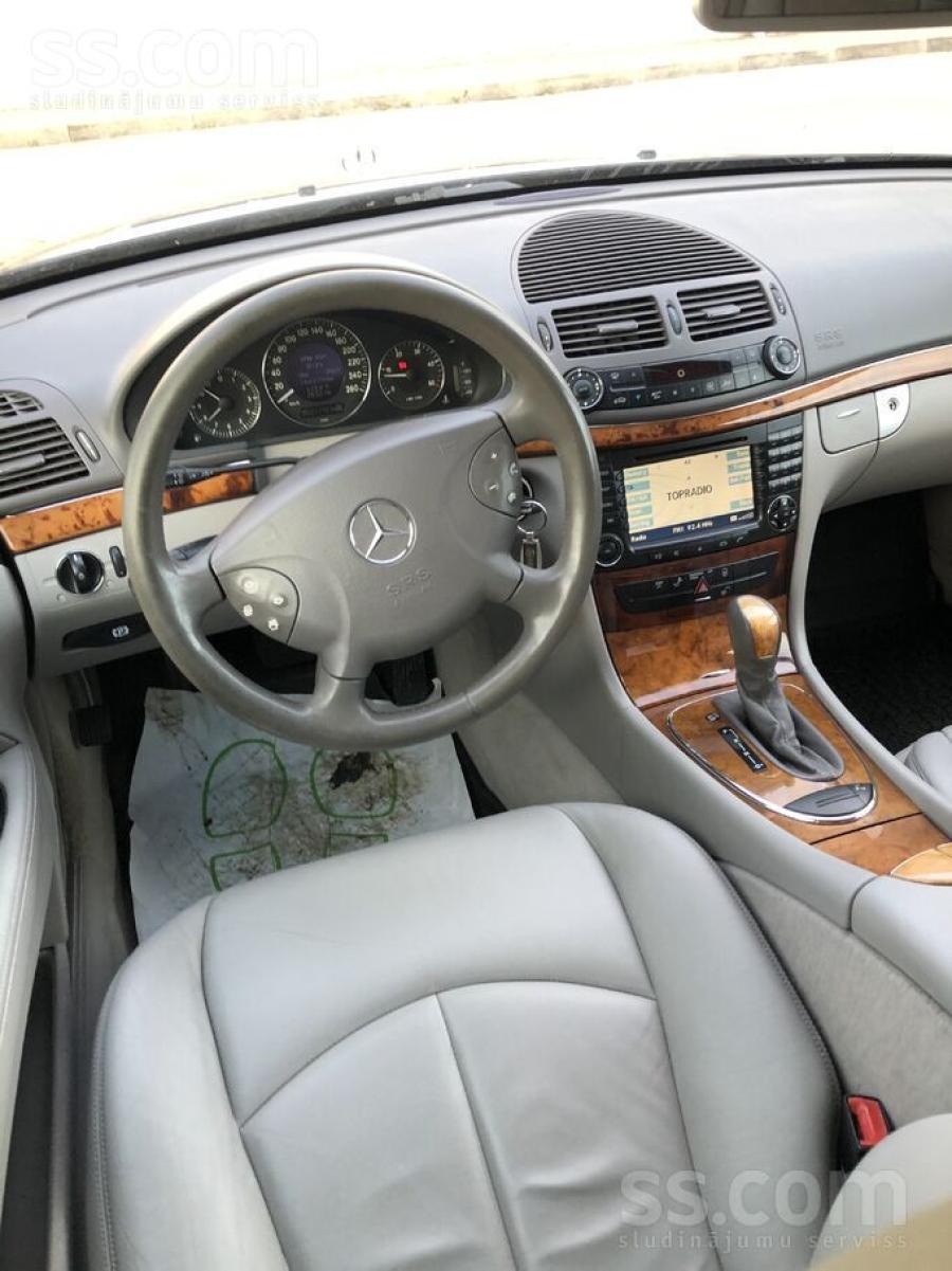 Zils Mercedes-Benz E 270 2002 Daugavpils, ar dzinēja tilpumu 2.70 L un nobraukumu 327 tūkst. km par 2700 €, foto 4 vietnē AUTOMOTO.COM.LV