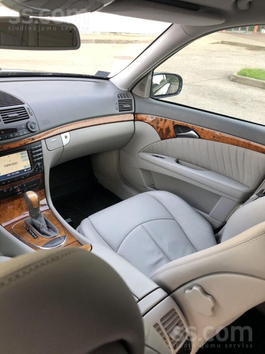 Zils Mercedes-Benz E 270 2002 Daugavpils, ar dzinēja tilpumu 2.70 L un nobraukumu 327 tūkst. km par 2700 €, foto 5 vietnē AUTOMOTO.COM.LV