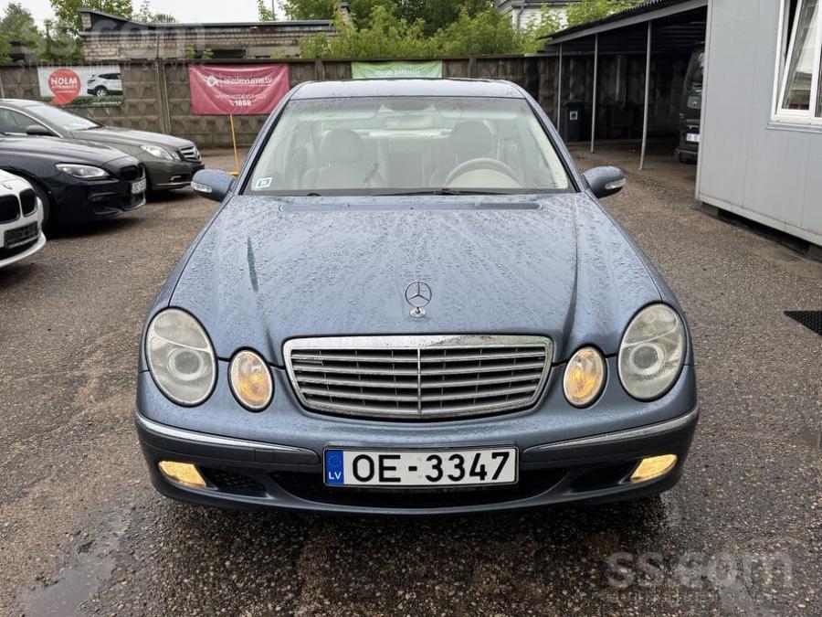 Blue Mercedes-Benz E 270 2002 in Daugavpils, with an engine capacity of 2.70 L and mileage of 0 thousand km for 2390 €, photo 2 on AUTOMOTO.COM.LV