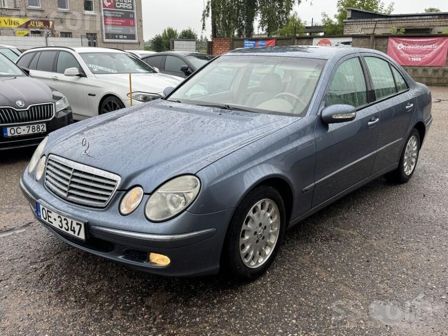 Blue Mercedes-Benz E 270 2002 in Daugavpils, with an engine capacity of 2.70 L and mileage of 0 thousand km for 2390 €, photo 3 on AUTOMOTO.COM.LV