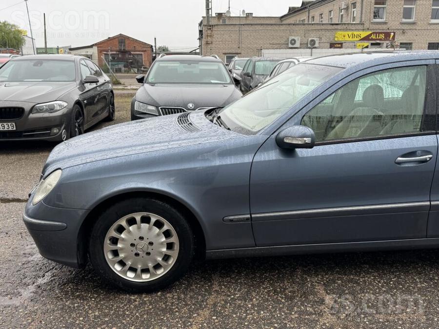 Blue Mercedes-Benz E 270 2002 in Daugavpils, with an engine capacity of 2.70 L and mileage of 0 thousand km for 2390 €, photo 7 on AUTOMOTO.COM.LV