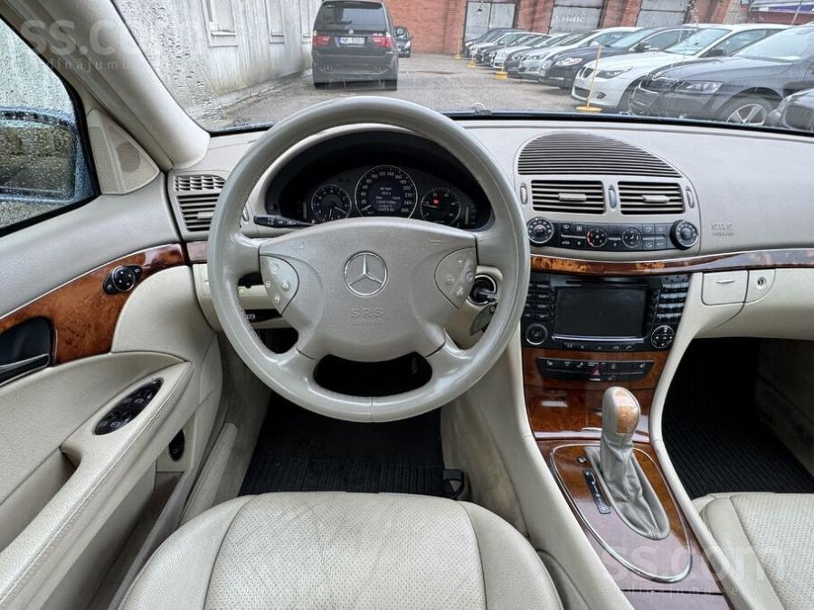 Blue Mercedes-Benz E 270 2002 in Daugavpils, with an engine capacity of 2.70 L and mileage of 0 thousand km for 2390 €, photo 14 on AUTOMOTO.COM.LV
