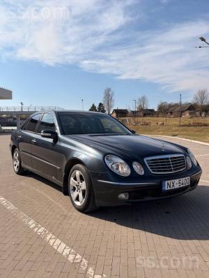 Zils Mercedes-Benz E 270 2002 Rēzekne, ar dzinēja tilpumu 2.70 L un nobraukumu 354 tūkst. km par 1700 €, foto 3 vietnē AUTOMOTO.COM.LV