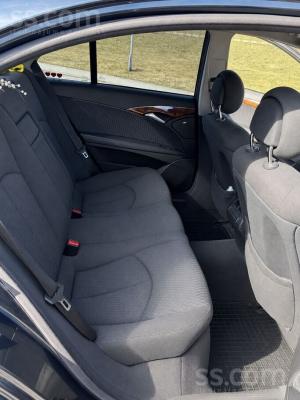 Zils Mercedes-Benz E 270 2002 Rēzekne, ar dzinēja tilpumu 2.70 L un nobraukumu 354 tūkst. km par 1700 €, foto 6 vietnē AUTOMOTO.COM.LV