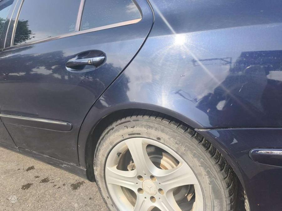 Zils Mercedes-Benz E 270 2002 Jonava, ar dzinēja tilpumu 2.70 L un nobraukumu 400 tūkst. km par 2250 €, foto 6 vietnē AUTOMOTO.COM.LV