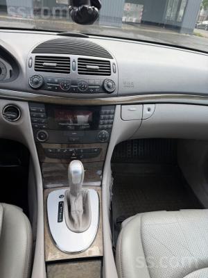 Zils Mercedes-Benz E 270 2002 Rīga, ar dzinēja tilpumu 2.70 L un nobraukumu 543 tūkst. km par 2990 €, foto 8 vietnē AUTOMOTO.COM.LV