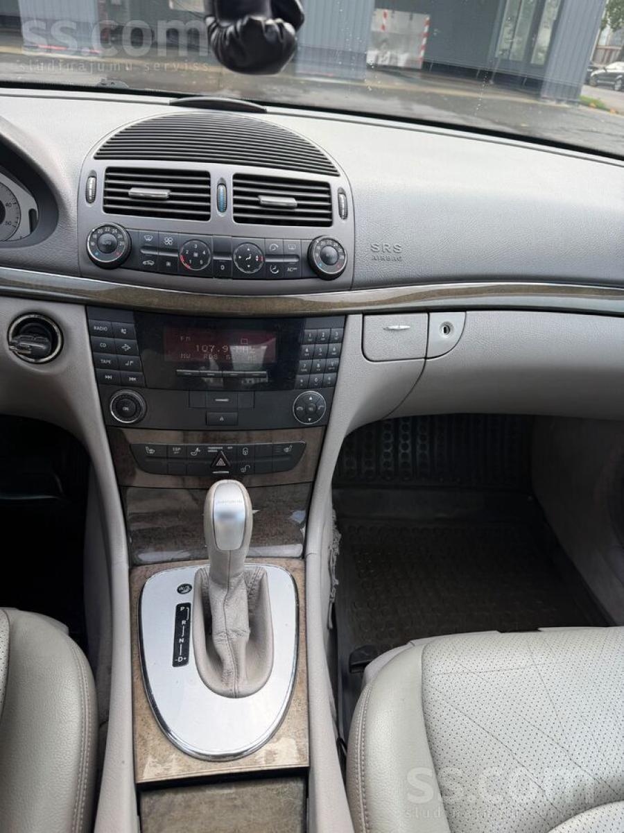 Zils Mercedes-Benz E 270 2002 Rīga, ar dzinēja tilpumu 2.70 L un nobraukumu 543 tūkst. km par 2990 €, foto 8 vietnē AUTOMOTO.COM.LV