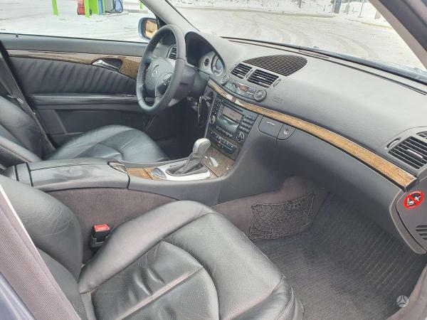 Zils Mercedes-Benz E 270 2003 Kauņa, ar dzinēja tilpumu 2.70 L un nobraukumu 245 tūkst. km par 2450 €, foto 8 vietnē AUTOMOTO.COM.LV
