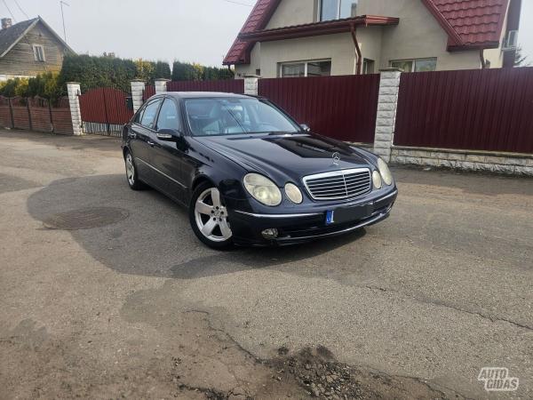Blue Mercedes-Benz E 270 2003 in Vilkaviskis, with an engine capacity of 2.70 L and mileage of 3 thousand km for 2100 €, photo 5 on AUTOMOTO.COM.LV