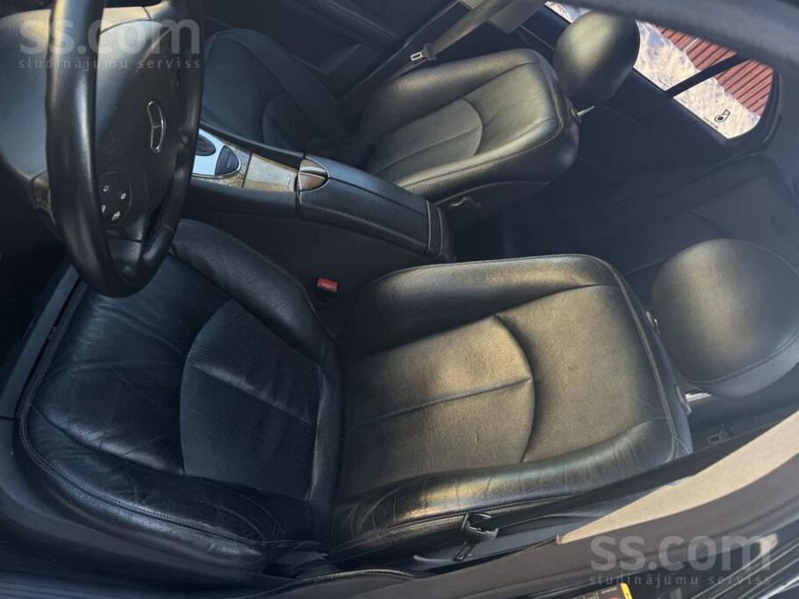 Blue Mercedes-Benz E 270 2003 in Cesis, with an engine capacity of 2.70 L and mileage of 320 thousand km for 3490 €, photo 12 on AUTOMOTO.COM.LV