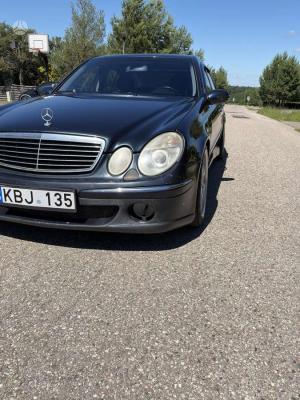Zils Mercedes-Benz E 270 2003 Viļņa, ar dzinēja tilpumu 2.69 L un nobraukumu 326 tūkst. km par 2300 €, foto 3 vietnē AUTOMOTO.COM.LV