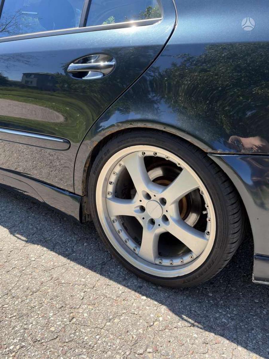 Zils Mercedes-Benz E 270 2003 Viļņa, ar dzinēja tilpumu 2.69 L un nobraukumu 326 tūkst. km par 2300 €, foto 7 vietnē AUTOMOTO.COM.LV