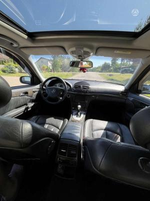 Zils Mercedes-Benz E 270 2003 Viļņa, ar dzinēja tilpumu 2.69 L un nobraukumu 326 tūkst. km par 2300 €, foto 15 vietnē AUTOMOTO.COM.LV