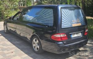 Синий Мерседес Е 270 2003 в Рига, объемом двигателя 2.70 л и пробегом 223 тыс. км за 8300 €, фото 3 на AUTOMOTO.COM.LV