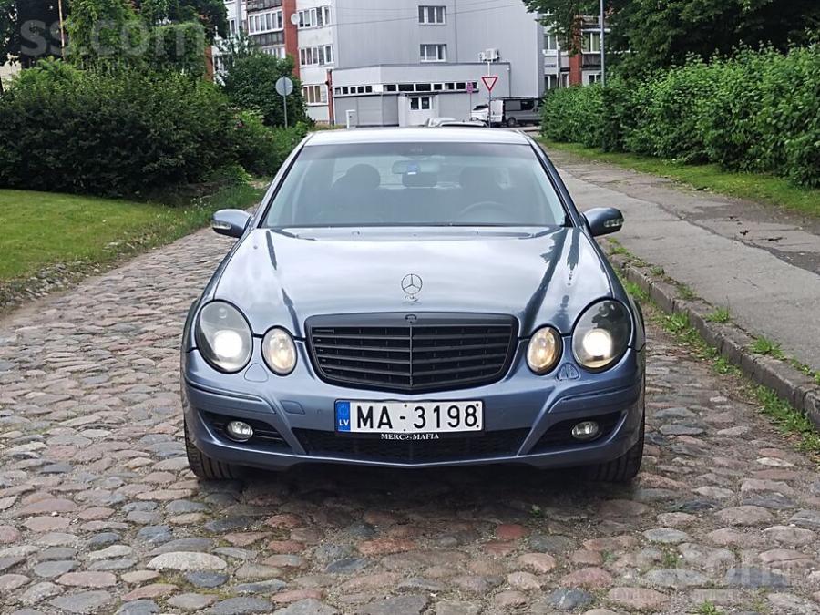 Zils Mercedes-Benz E 270 2004 Rīga, ar dzinēja tilpumu 2.70 L un nobraukumu 0 tūkst. km par 2700 €, foto 3 vietnē AUTOMOTO.COM.LV