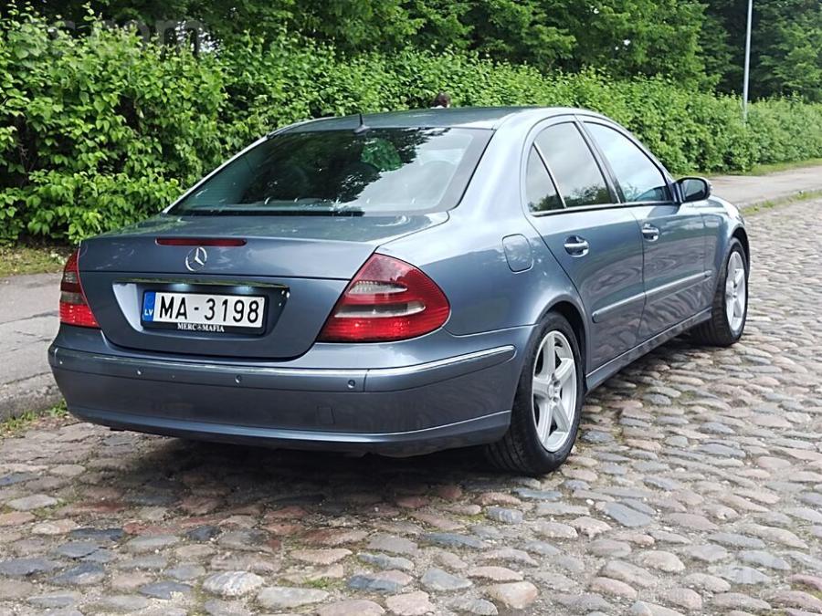 Zils Mercedes-Benz E 270 2004 Rīga, ar dzinēja tilpumu 2.70 L un nobraukumu 0 tūkst. km par 2700 €, foto 6 vietnē AUTOMOTO.COM.LV