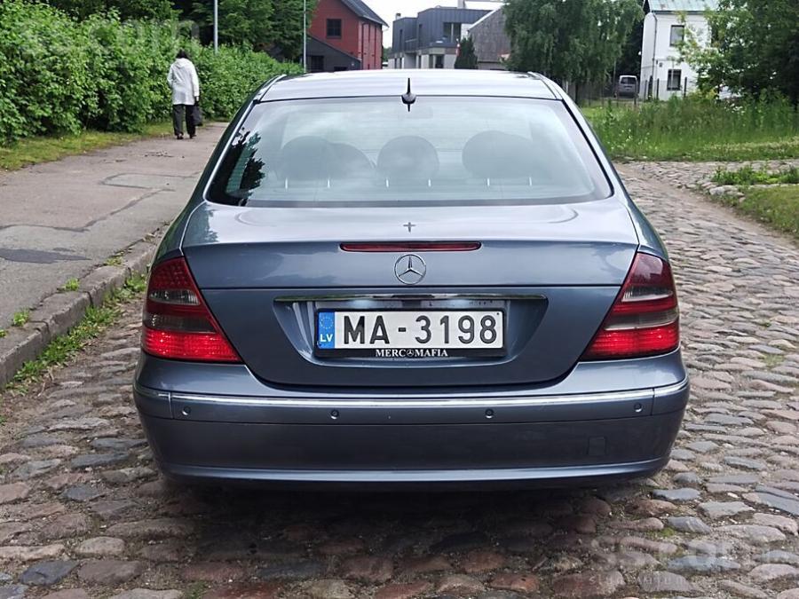 Zils Mercedes-Benz E 270 2004 Rīga, ar dzinēja tilpumu 2.70 L un nobraukumu 0 tūkst. km par 2700 €, foto 7 vietnē AUTOMOTO.COM.LV