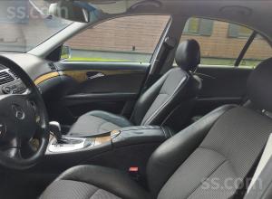 Zils Mercedes-Benz E 270 2004 Rīga, ar dzinēja tilpumu 2.70 L un nobraukumu 0 tūkst. km par 2700 €, foto 13 vietnē AUTOMOTO.COM.LV