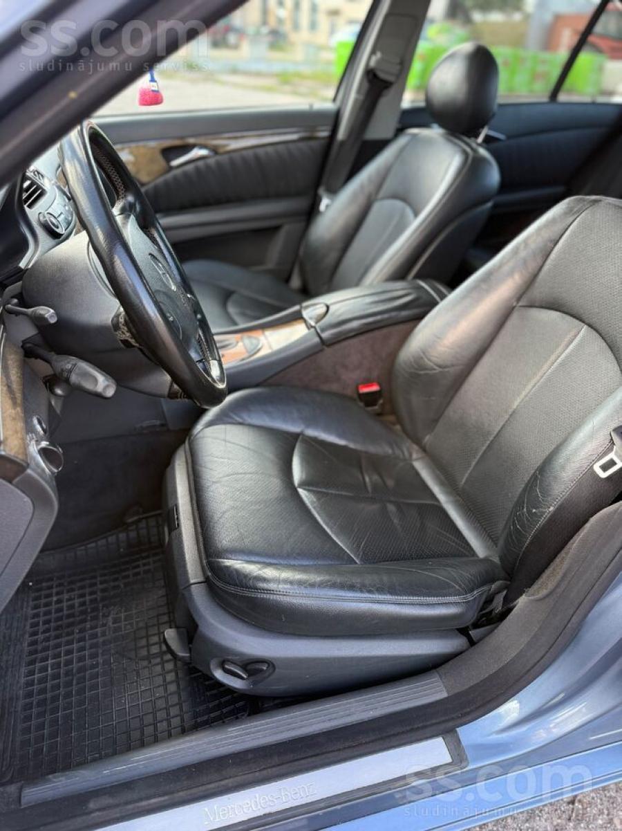 Zils Mercedes-Benz E 270 2004 Tukums, ar dzinēja tilpumu 2.70 L un nobraukumu 396 tūkst. km par 2550 €, foto 5 vietnē AUTOMOTO.COM.LV