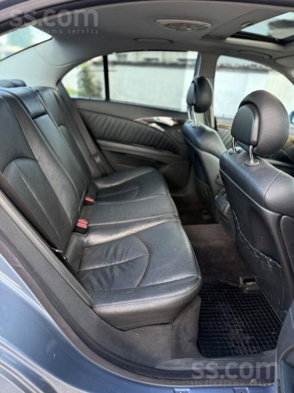 Zils Mercedes-Benz E 270 2004 Tukums, ar dzinēja tilpumu 2.70 L un nobraukumu 396 tūkst. km par 2550 €, foto 7 vietnē AUTOMOTO.COM.LV