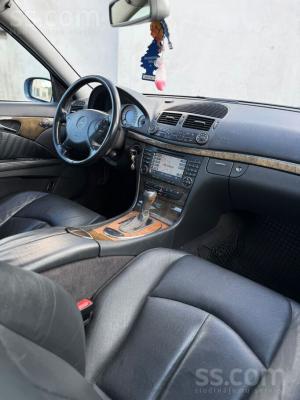 Zils Mercedes-Benz E 270 2004 Tukums, ar dzinēja tilpumu 2.70 L un nobraukumu 396 tūkst. km par 2550 €, foto 10 vietnē AUTOMOTO.COM.LV