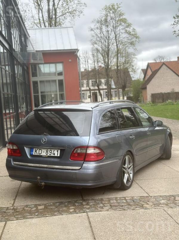 Blue Mercedes-Benz E 270 2003 in Kuldiga, with an engine capacity of 2.70 L and mileage of 0 thousand km for 1500 €, photo 9 on AUTOMOTO.COM.LV