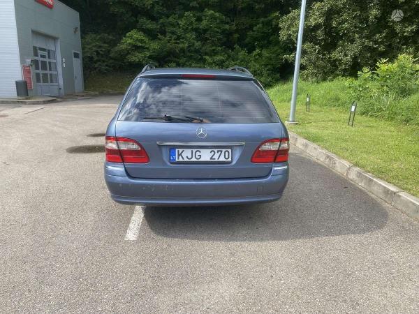 Zils Mercedes-Benz E 270 2003 Alīta, ar dzinēja tilpumu 2.69 L un nobraukumu 400 tūkst. km par 1500 €, foto 2 vietnē AUTOMOTO.COM.LV