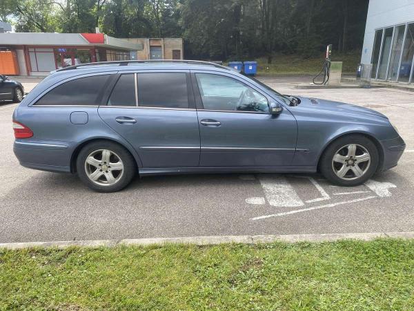 Zils Mercedes-Benz E 270 2003 Alīta, ar dzinēja tilpumu 2.69 L un nobraukumu 400 tūkst. km par 1500 €, foto 3 vietnē AUTOMOTO.COM.LV