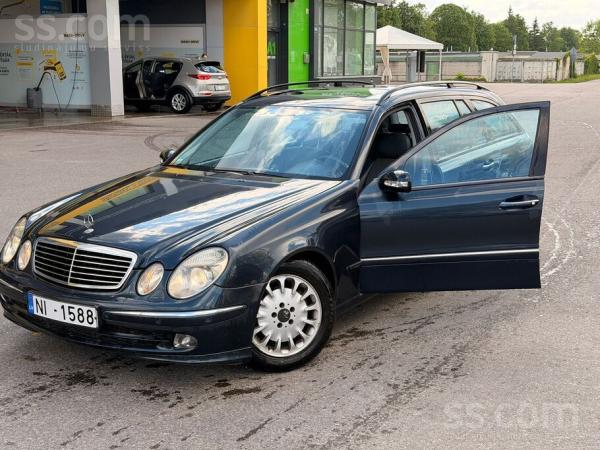 Zils Mercedes-Benz E 270 2005 Rīga, ar dzinēja tilpumu 2.70 L un nobraukumu 350 tūkst. km par 1350 €, foto 1 vietnē AUTOMOTO.COM.LV