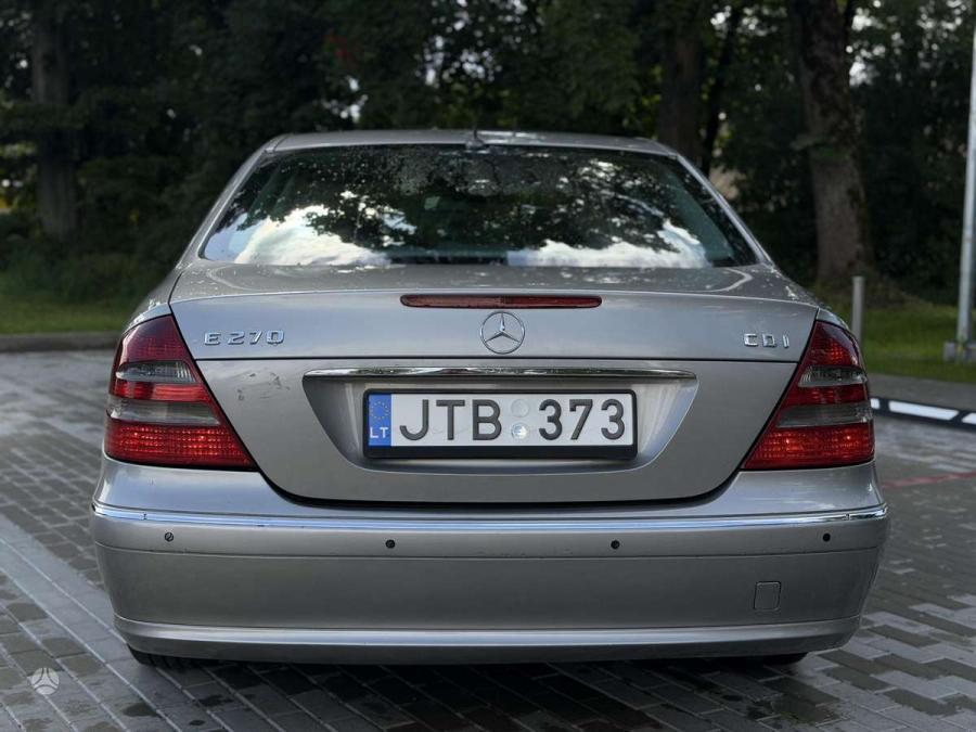 Brūns Mercedes-Benz E 270 2002 Rokiškis, ar dzinēja tilpumu 2.70 L un nobraukumu 271 tūkst. km par 2650 €, foto 13 vietnē AUTOMOTO.COM.LV