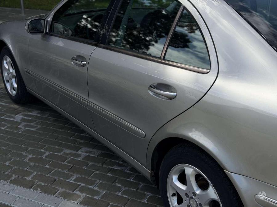 Brūns Mercedes-Benz E 270 2002 Rokiškis, ar dzinēja tilpumu 2.70 L un nobraukumu 271 tūkst. km par 2650 €, foto 16 vietnē AUTOMOTO.COM.LV