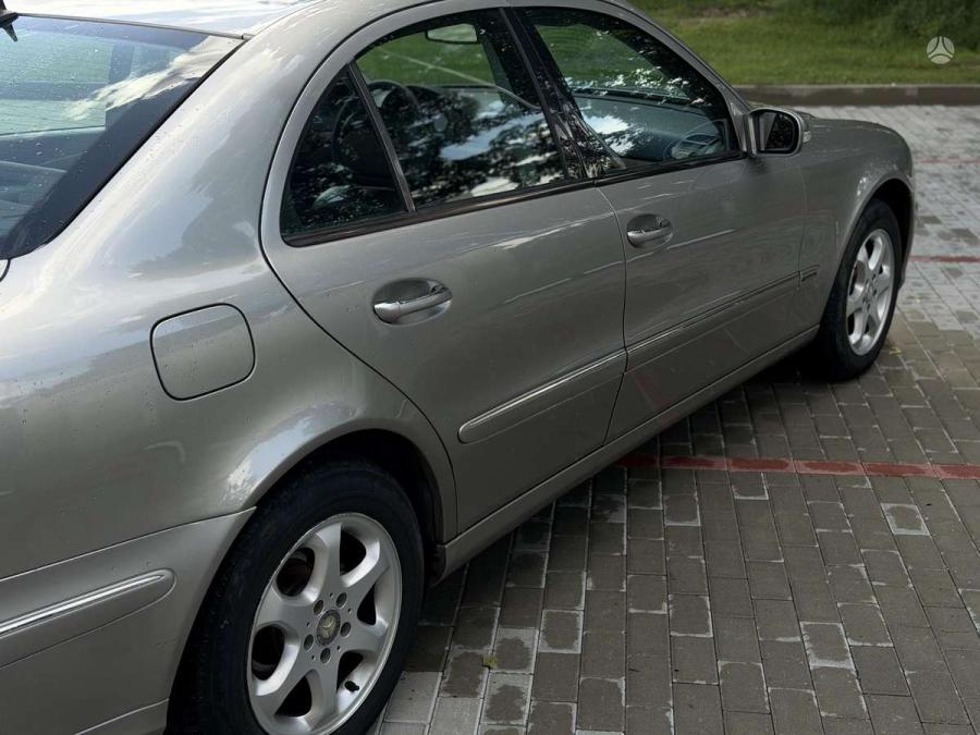 Brūns Mercedes-Benz E 270 2002 Rokiškis, ar dzinēja tilpumu 2.70 L un nobraukumu 271 tūkst. km par 2650 €, foto 17 vietnē AUTOMOTO.COM.LV