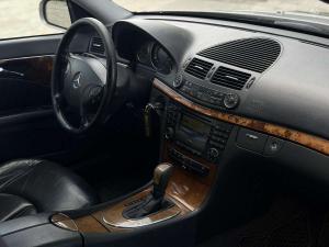 Brūns Mercedes-Benz E 270 2002 Rokiškis, ar dzinēja tilpumu 2.70 L un nobraukumu 271 tūkst. km par 2650 €, foto 19 vietnē AUTOMOTO.COM.LV