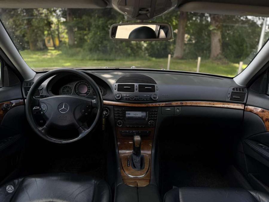 Brūns Mercedes-Benz E 270 2002 Rokiškis, ar dzinēja tilpumu 2.70 L un nobraukumu 271 tūkst. km par 2650 €, foto 20 vietnē AUTOMOTO.COM.LV