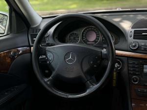 Brūns Mercedes-Benz E 270 2002 Rokiškis, ar dzinēja tilpumu 2.70 L un nobraukumu 271 tūkst. km par 2650 €, foto 23 vietnē AUTOMOTO.COM.LV