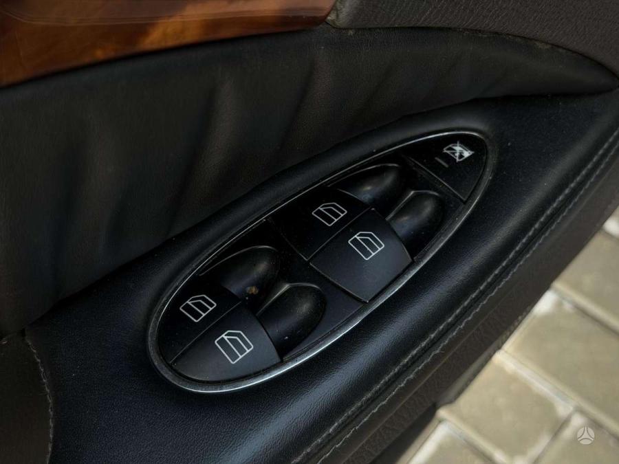 Brūns Mercedes-Benz E 270 2002 Rokiškis, ar dzinēja tilpumu 2.70 L un nobraukumu 271 tūkst. km par 2650 €, foto 30 vietnē AUTOMOTO.COM.LV