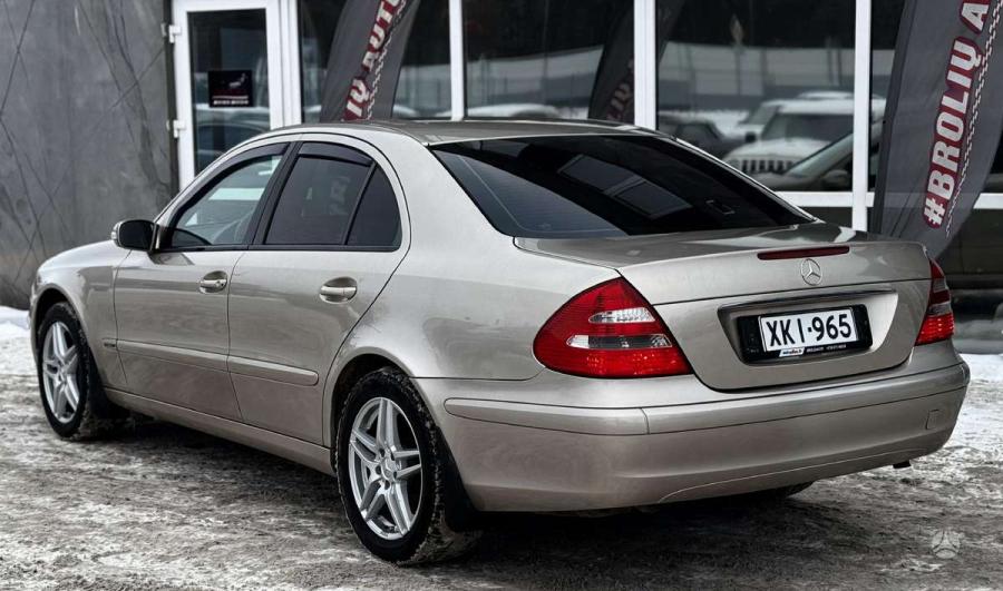 Brūns Mercedes-Benz E 270 2003 Radviliškis, ar dzinēja tilpumu 2.70 L un nobraukumu 330 tūkst. km par 2950 €, foto 7 vietnē AUTOMOTO.COM.LV