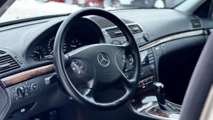 Brūns Mercedes-Benz E 270 2003 Radviliškis, ar dzinēja tilpumu 2.70 L un nobraukumu 330 tūkst. km par 2950 €, foto 12 vietnē AUTOMOTO.COM.LV