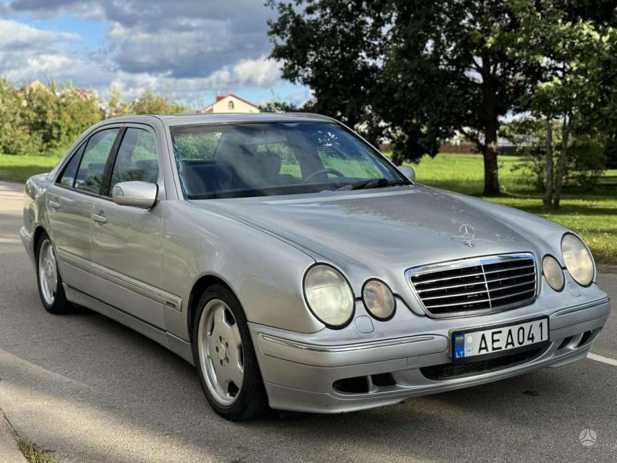 Grey Mercedes-Benz E 270 2000 in Mazeikiai, with an engine capacity of 2.70 L and mileage of 197 thousand km for 3400 €, photo 7 on AUTOMOTO.COM.LV