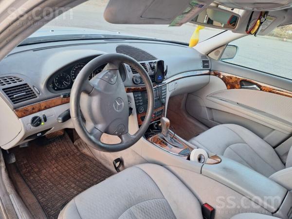 Grey Mercedes-Benz E 270 2002 in Daugavpils, with an engine capacity of 2.70 L and mileage of 302 thousand km for 1650 €, photo 9 on AUTOMOTO.COM.LV